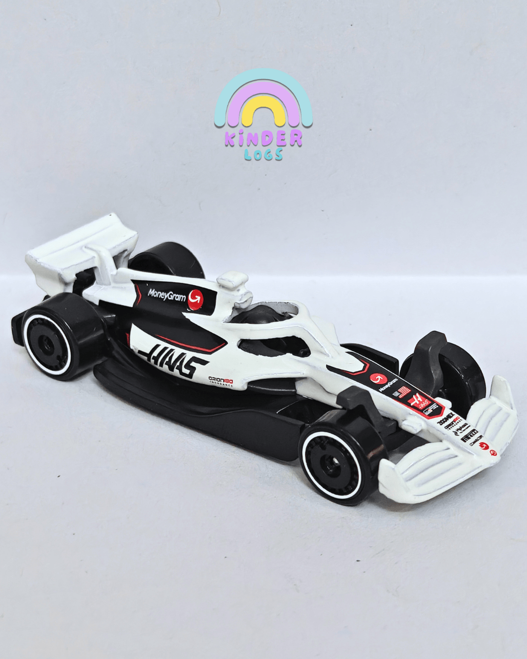 Hot Wheels F1 Cars - Kinder Logs
